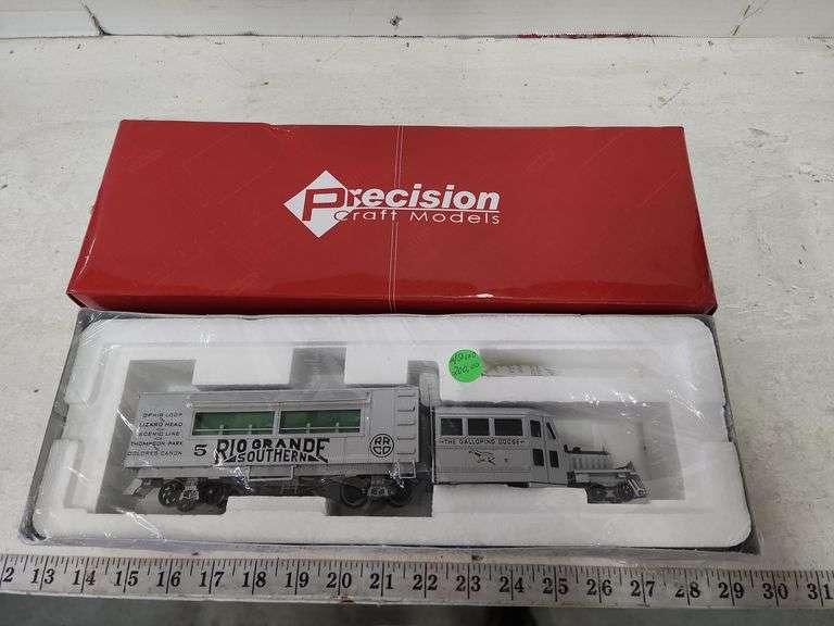 PRECISION H.O. SCALE SANTA FE GALLOPING GOOSE POWERED LOCOMOTIVE ...