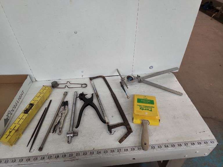 ASSORTED TOOLS - Isabell Auction