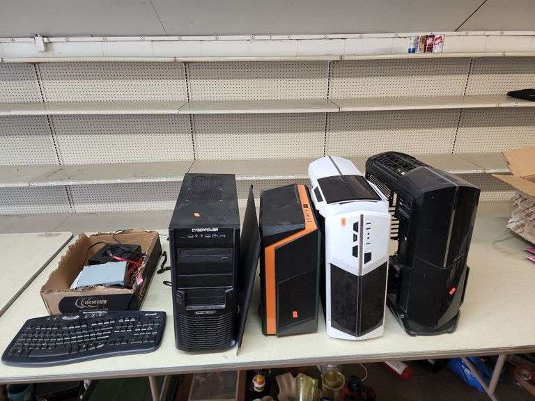 ASSORTED COMPUTER PARTS - Isabell Auction