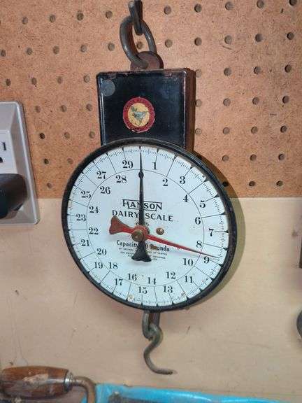 VINTAGE HANSON HANGING SCALE - Isabell Auction