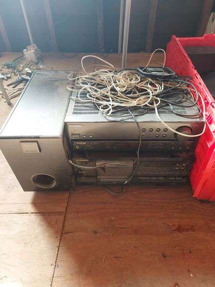 PIONEER SURROUND SOUND SYSTEM WITH RECEIVER AND 25 DISC CD PLAYER WITH ...