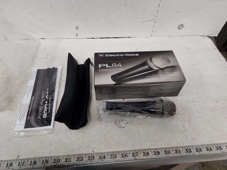 EV PL84 MICROPHONE - Isabell Auction