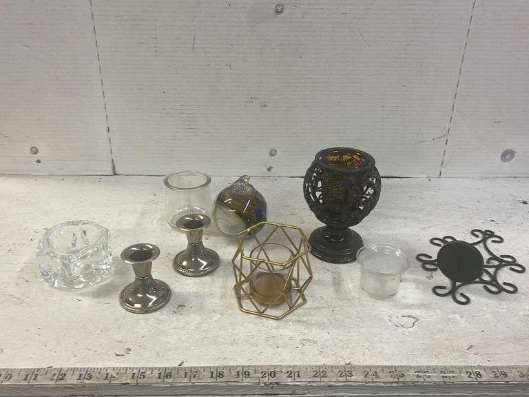 ASSORTED CANDLE HOLDERS - Isabell Auction