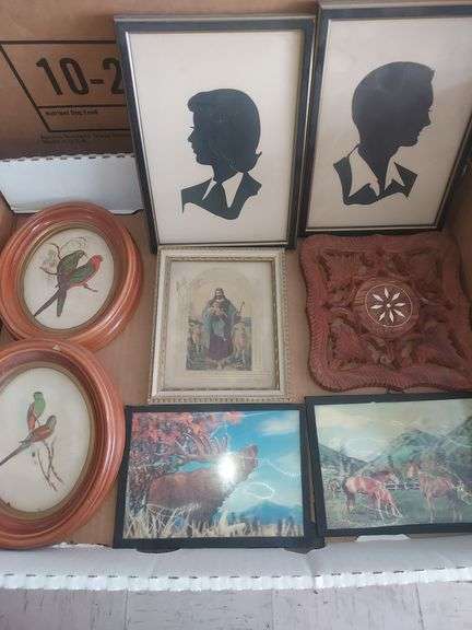 LOT OF ASSORTED SMALL VINTAGE PICTURES - Isabell Auction