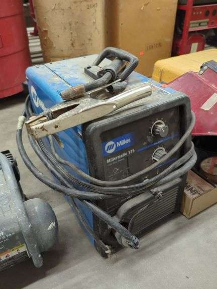 MILLER MILLERMATIC 135 115V. WIRE WELDER - Isabell Auction