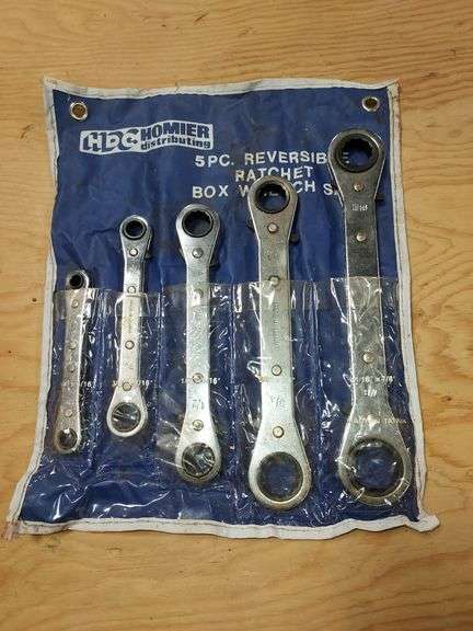 5 PC. REVERSIBLE RACHET BOX WRENCH SET - Isabell Auction