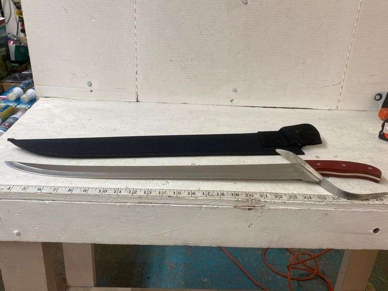 SORD WITH SHEATH 22 INCH BLADE - Isabell Auction