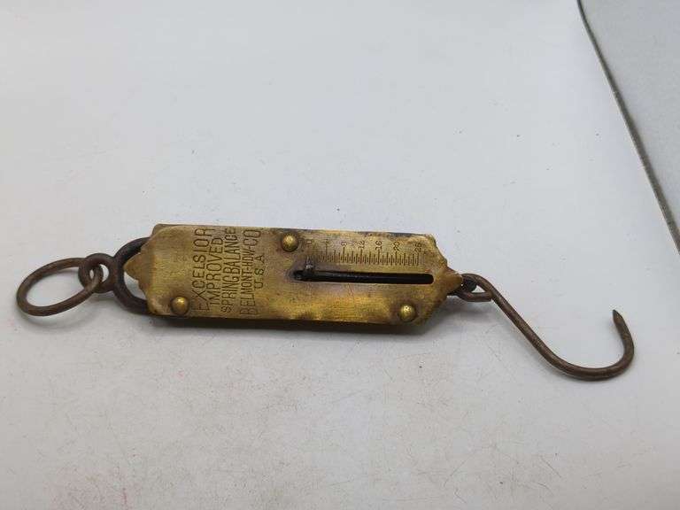 VINTAGE EXCELSIOR SPRING BALANCE BRASS HANGING SCALE - Isabell Auction