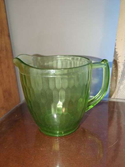 VINTAGE GREEN DEPRESSION GLASS PITCHER (6" TALL) - Isabell Auction