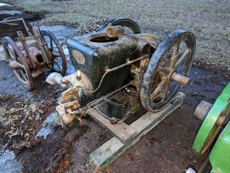 FAIRBANKS MORSE Z 3-HP. GAS ENGINE (TURNS) - Isabell Auction