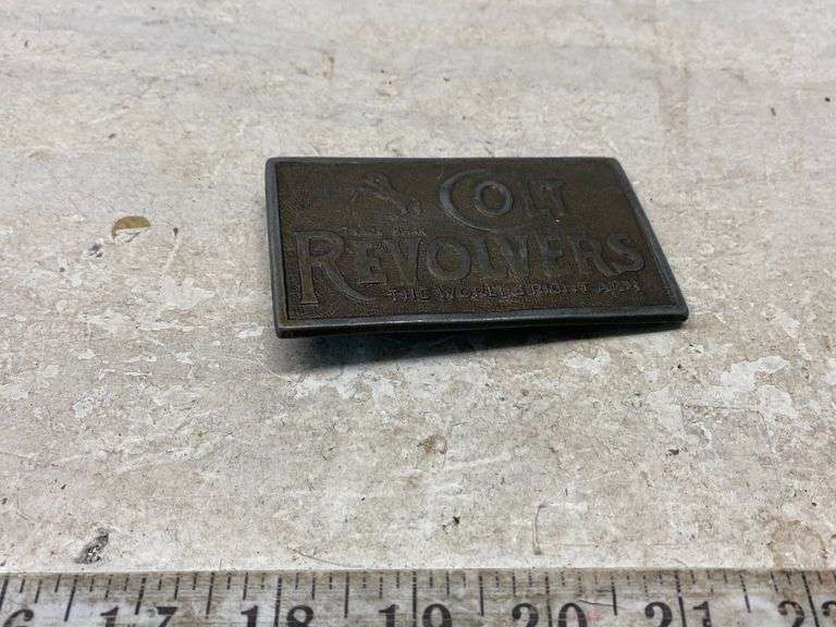 COLT REVOLVER BELT BUCKLE - Isabell Auction
