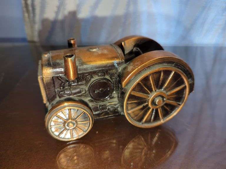 VINTAGE METAL TRACTOR COIN BANK (6" LONG) - Isabell Auction