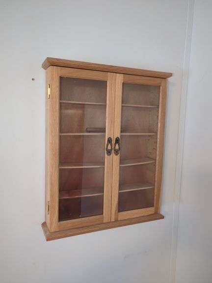 2-DOOR KNICK-KNACK CABINET (16" X 20") - Isabell Auction