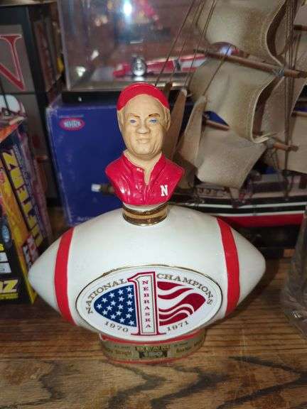 NEBRASKA HUSKERS 1970-71 NATIONAL CHAMPIONS BOB DEVANEY DECANTER (EMPTY ...