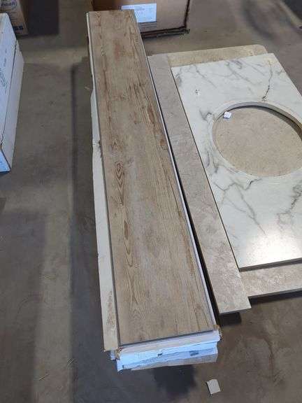 (6) 19.63-SQ. FT. BOXES VINYL CLICK FLOORING (APROX. 117-SQ. FT ...