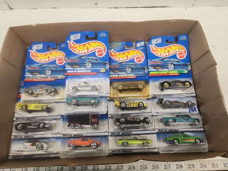16 COUNT HOT WHEELS COLLECTOR CARS - Isabell Auction