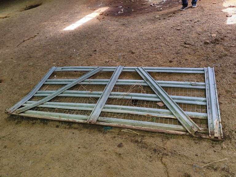 4-1/2-FT. X 10-FT. GALV. STEEL GATE - Isabell Auction
