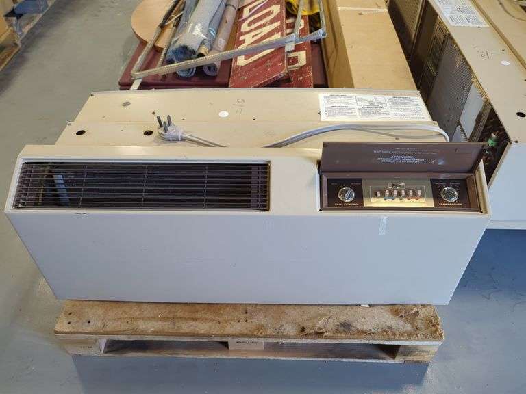 TRANE PTAC THRU-WALL AC/HEAT UNIT (240V.) - Isabell Auction