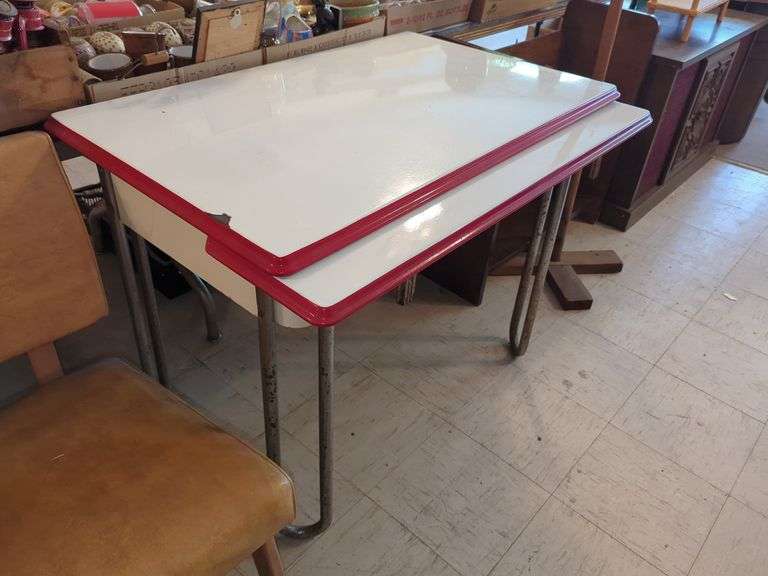 VINTAGE ENAMEL KITCHEN TABLE WITH PULL-OUT SIDE (OTHER SIDE MISSING ...