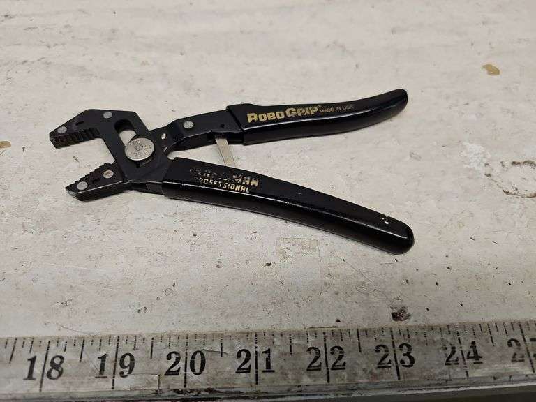 CRAFTSMAN ROBO GRIP PLIERS - Isabell Auction