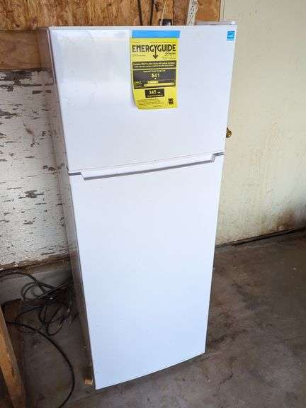 CRITERION REFRIGERATOR/FREEZER (21"W X 57"T X 21"D) - Isabell Auction