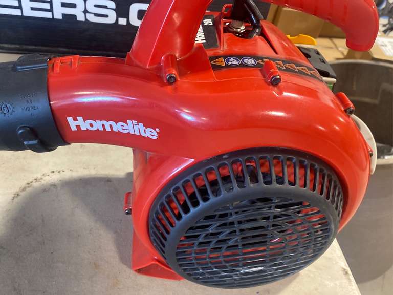 Homelite 26B Leaf Blower - Jardine Auctioneers
