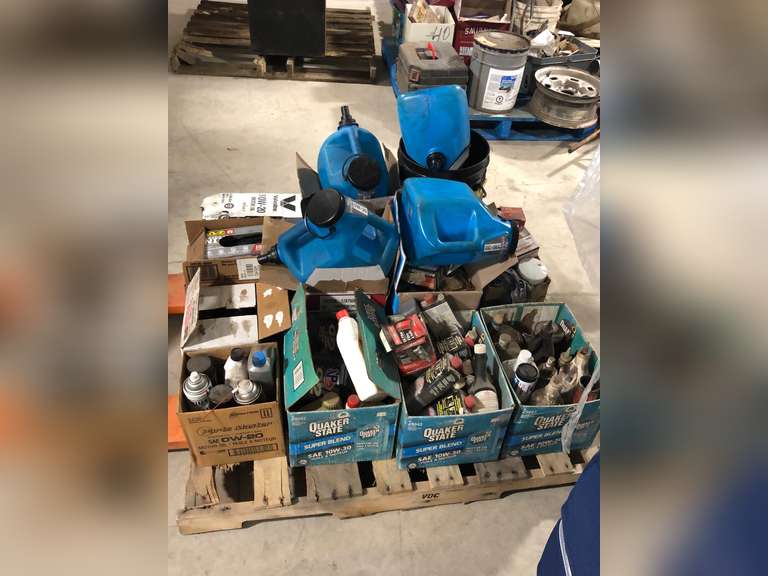 Pallet of miscellaneous shop supplies - Jardine Auctioneers
