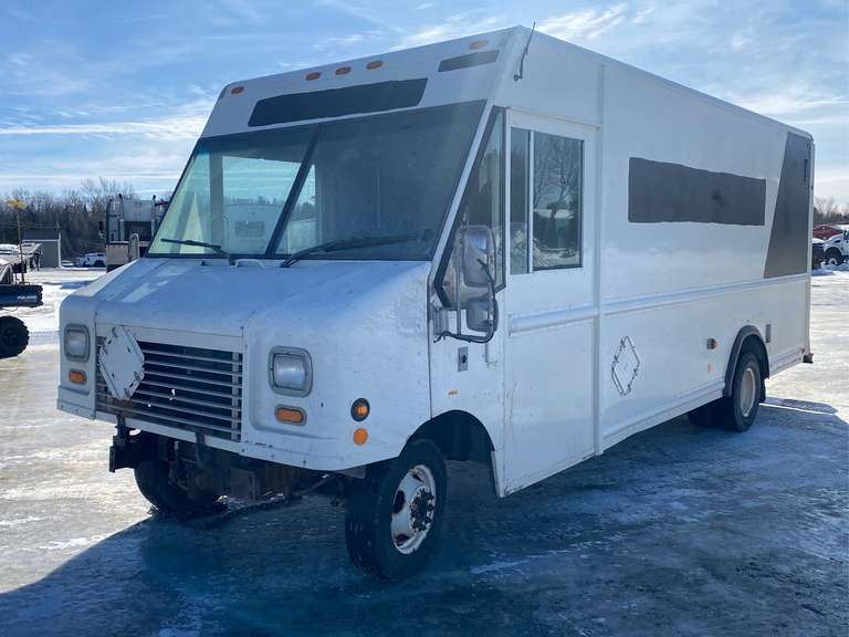 2007 Ford Utilimaster Cube Van - Jardine Auctioneers