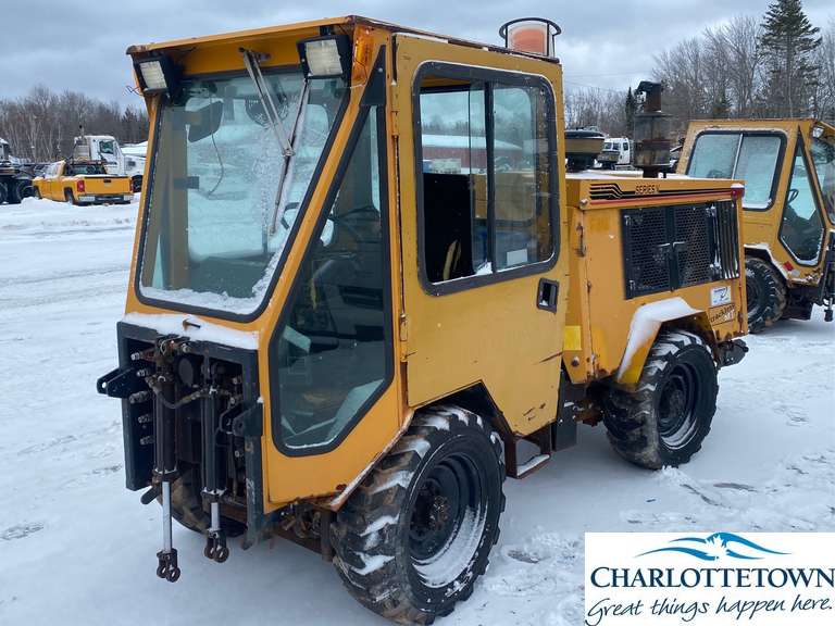 2004 Trackless MT5T - Jardine Auctioneers