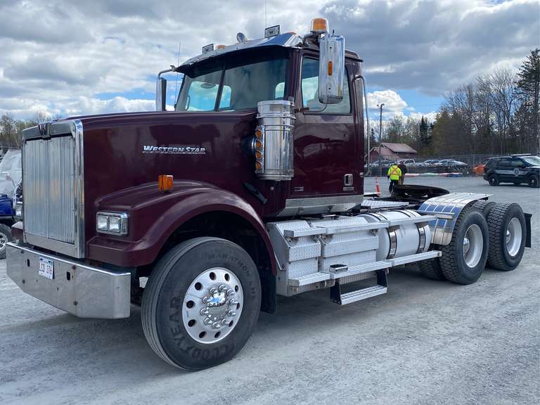 2013 Western Star 4900SF Truck Tractor - Jardine Auctioneers
