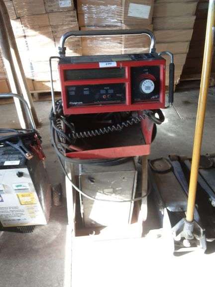 Snap On MT1560 Battery/Alternator Anaylzer - J&J Auctioneers LLC