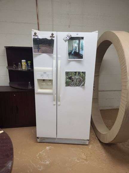 Roper Refrigerator - J&J Auctioneers LLC