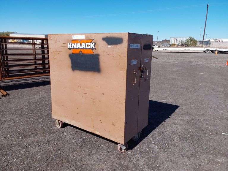 KNAACK 100 Rolling Job Box - J&J Auctioneers LLC