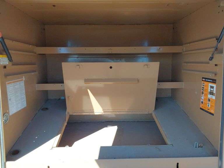 KNAACK 119-2 Print Shack - J&J Auctioneers LLC