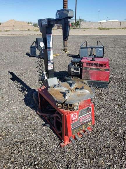 Ranger R23LT-1 Rim Clamp Tire Changer - J&J Auctioneers LLC