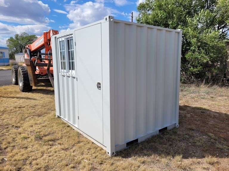 Suhie 8ft Container - J&J Auctioneers LLC