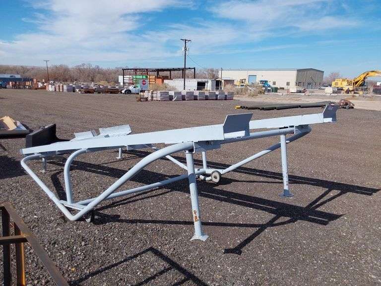 17ft Automobile Display Ramp - J&J Auctioneers LLC