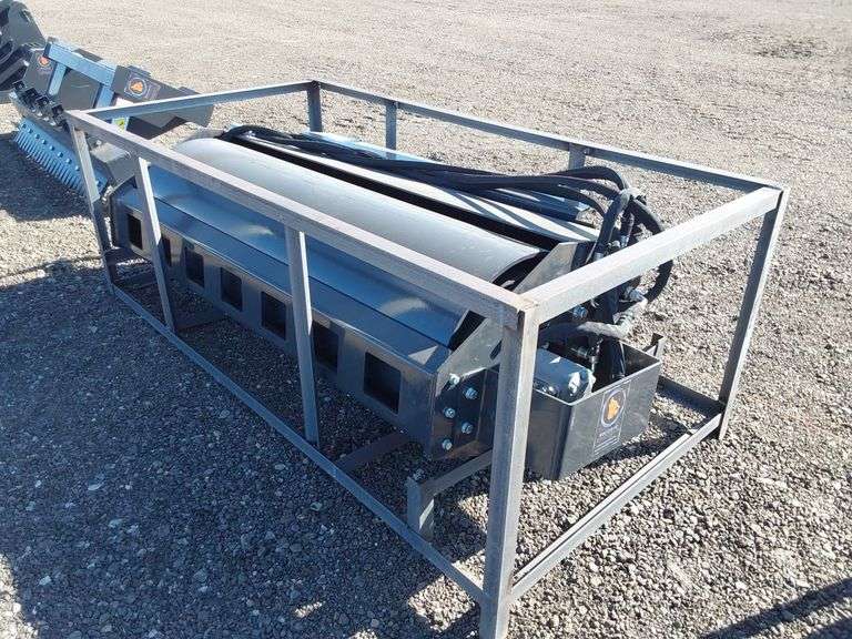 2022 Wolverine Vibratory Roller Attachment - J&J Auctioneers LLC