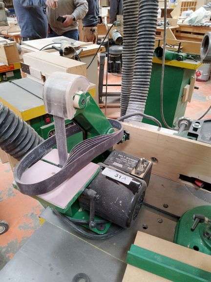 Woodtek model B130R belt sander - J&J Auctioneers LLC