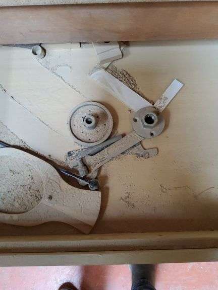 Delta 46-700Wood Lathe With Delta Duplicator - J&J Auctioneers LLC