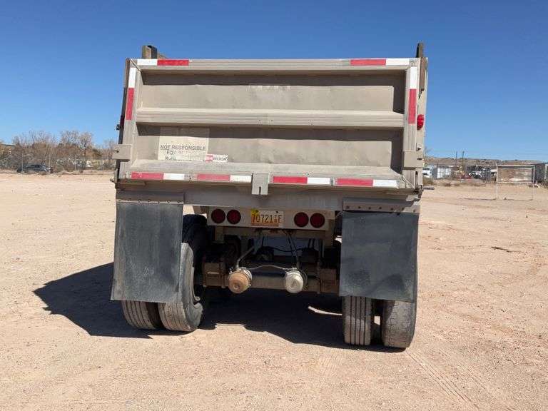 1984 CMC 40ft T/A Aluminium End Dump Trailer - J&J Auctioneers LLC