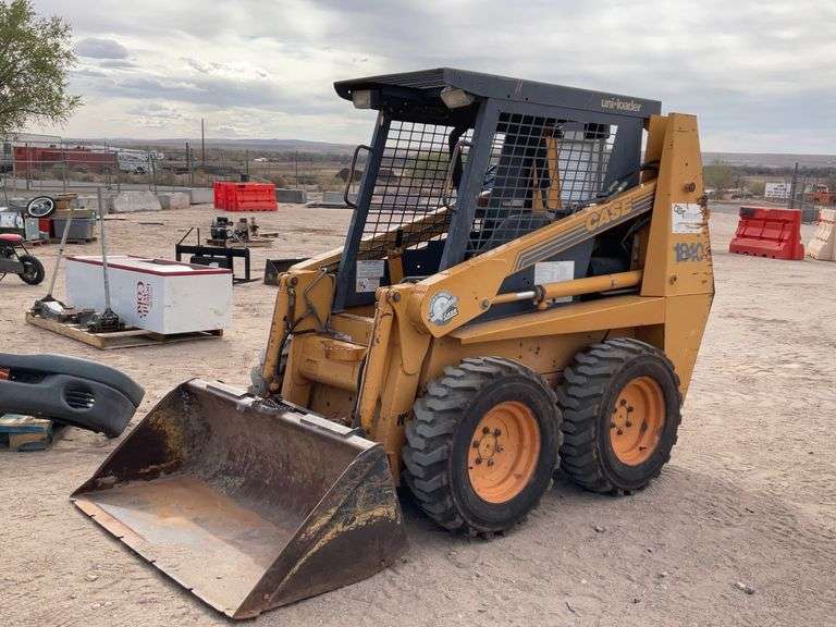1997 Case 1840 Skid Steer Loader - J&J Auctioneers LLC