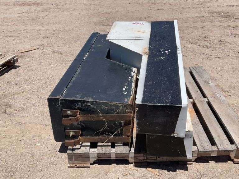 Qty 3 Over Fender Tool Boxes - J&J Auctioneers LLC