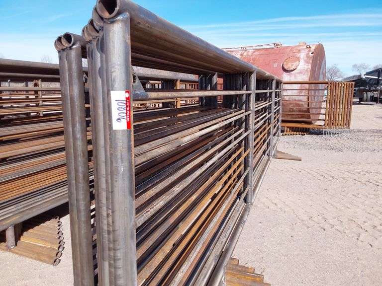 Qty (10) 68inx24ft Free Standing Livestock Panels - J&J Auctioneers LLC