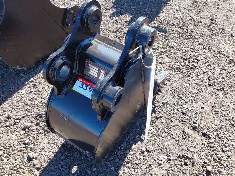 12 Inch Mini Excavator Bucket- Albuquerque NM - J&J Auctioneers LLC