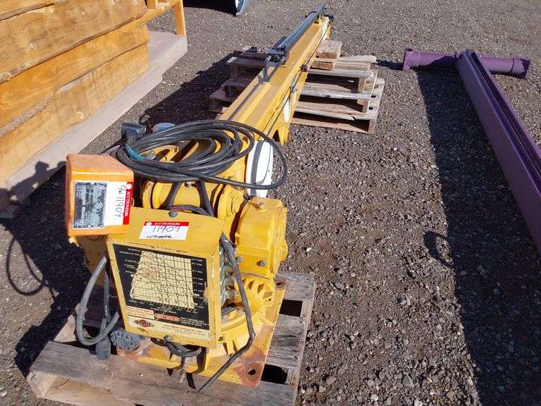 1995 IMT 2015 5000LB Auto Crane -Albuquerque, NM - J&J Auctioneers LLC