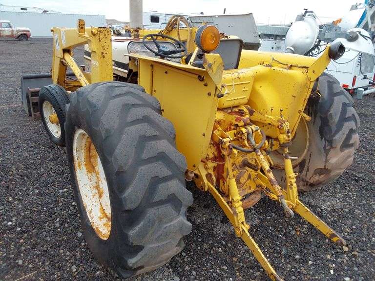 1974 Inoperable International 2050 Tractor - J&J Auctioneers LLC