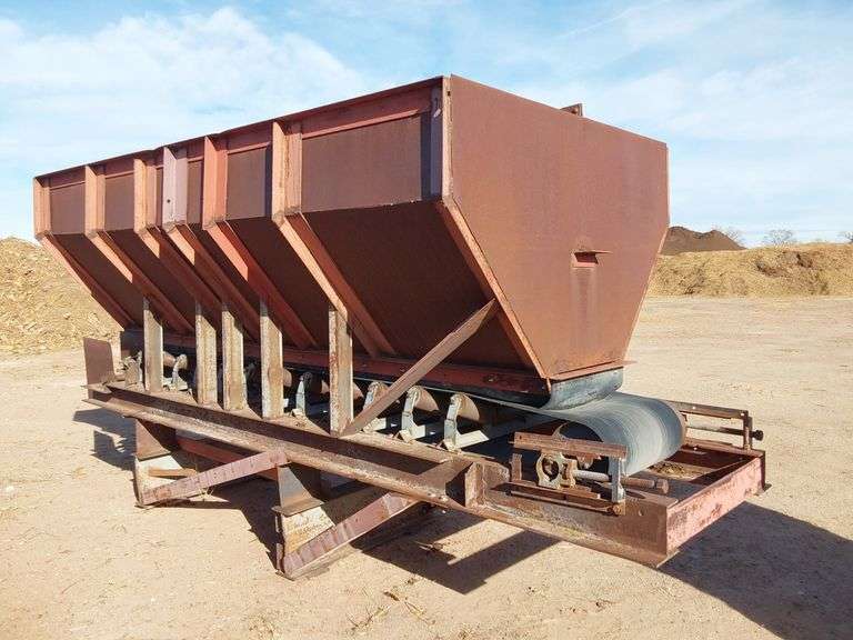 Hopper Feeder - J&J Auctioneers LLC