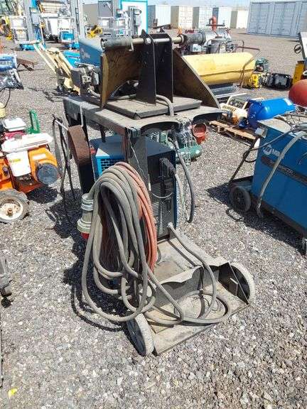 Inoperable Miller Pipe Pro 450 RFC Welder - J&J Auctioneers LLC