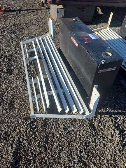 Weather Guard 75 Gallon L Tank and Headache Rack - J&J Auctioneers LLC